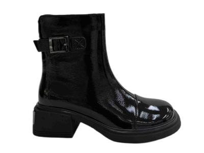 China Ladies Leather Boots for sale