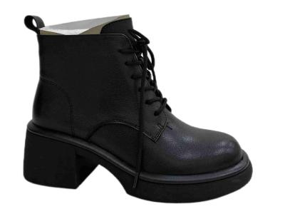 China Ladies Leather Boots for sale