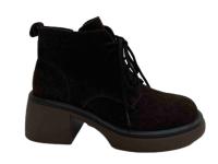 China Ladies Leather Boots for sale