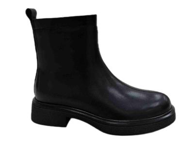 China Ladies Leather Boots for sale