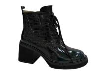 China Ladies Leather Boots for sale