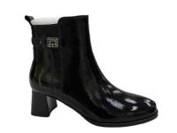China Ladies Leather Boots for sale