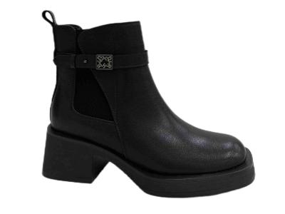 China Ladies Leather Boots for sale
