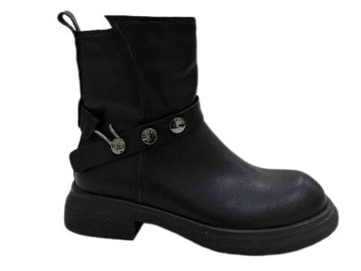 China Ladies Leather Boots for sale