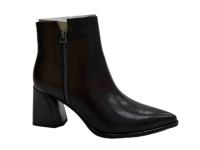 China Ladies Leather Boots for sale