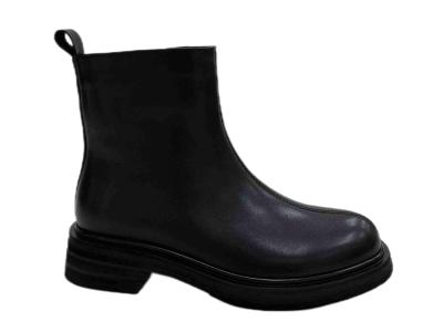 China Ladies Leather Boots for sale
