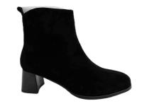 China Ladies Leather Boots for sale