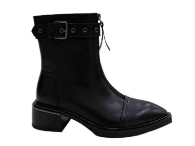 China Ladies Leather Boots for sale