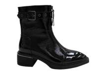 China Ladies Leather Boots for sale