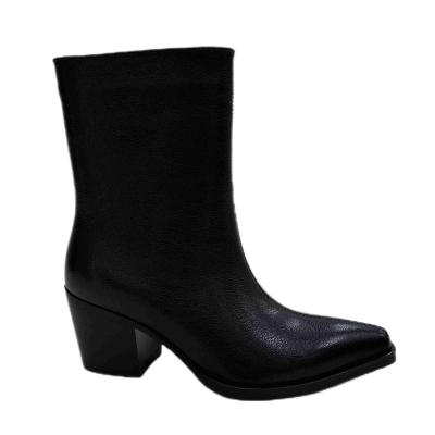 China Ladies Leather Boots for sale