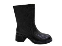 China Ladies Leather Boots for sale