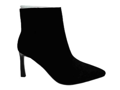 China Ladies Leather Boots for sale
