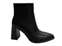 China Ladies Leather Boots for sale