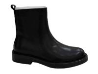 China Ladies Leather Boots for sale
