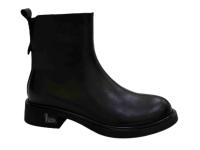 China Ladies Leather Boots for sale