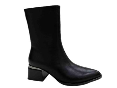 China Ladies Leather Boots for sale