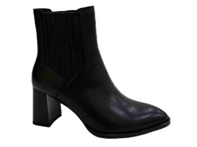 China Ladies Leather Boots for sale