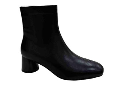China Ladies Leather Boots for sale