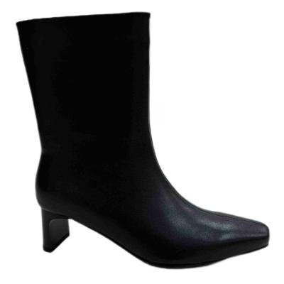 China Ladies Leather Boots for sale
