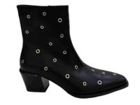 China Ladies Leather Boots for sale