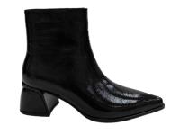 China Ladies Leather Boots for sale