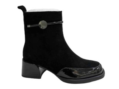 China Ladies Leather Boots for sale