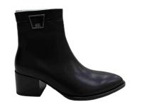 China Ladies Leather Boots for sale