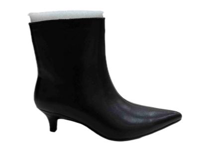 China Ladies Leather Boots for sale