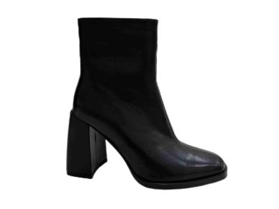 China Ladies Leather Boots for sale