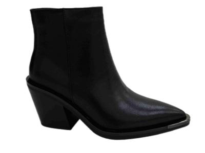 China Ladies Leather Boots for sale