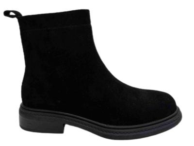 China Ladies Leather Boots for sale