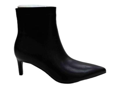 China Ladies Leather Boots for sale