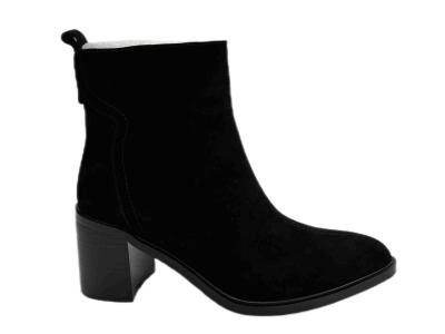 China Ladies Leather Boots for sale