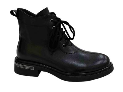 China Ladies Leather Boots for sale