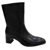 China Ladies Leather Boots for sale