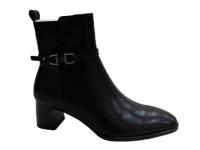 China Ladies Leather Boots for sale