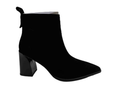 China Ladies Leather Boots for sale