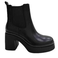 China Ladies Leather Boots for sale