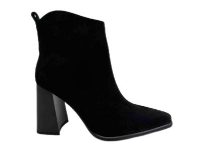 China Ladies Leather Boots for sale