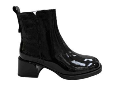 China Ladies Leather Boots for sale