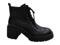 China Ladies Leather Boots for sale
