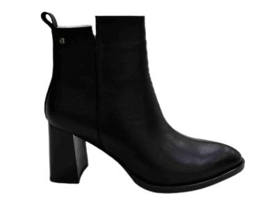 China Ladies Leather Boots for sale