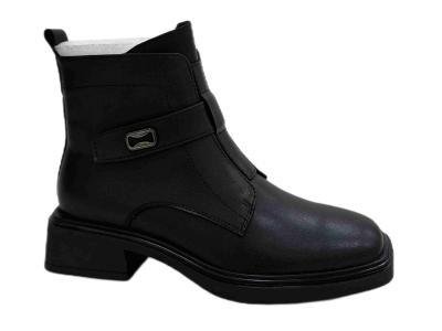 China Ladies Leather Boots for sale