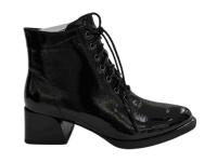 China Ladies Leather Boots for sale