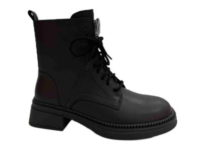 China Ladies Leather Boots for sale
