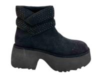 China Ladies Leather Boots for sale