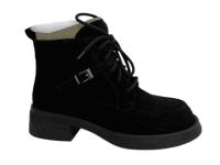 China Ladies Leather Boots for sale