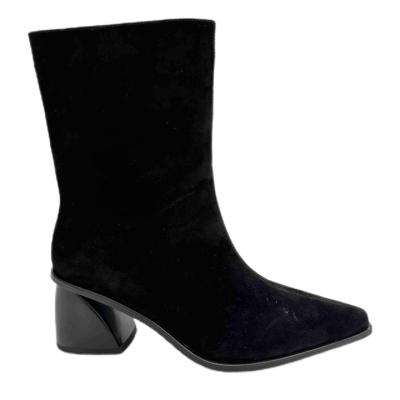 China Ladies Leather Boots for sale