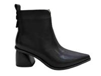 China Ladies Leather Boots for sale