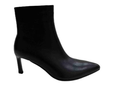 China Ladies Leather Boots for sale